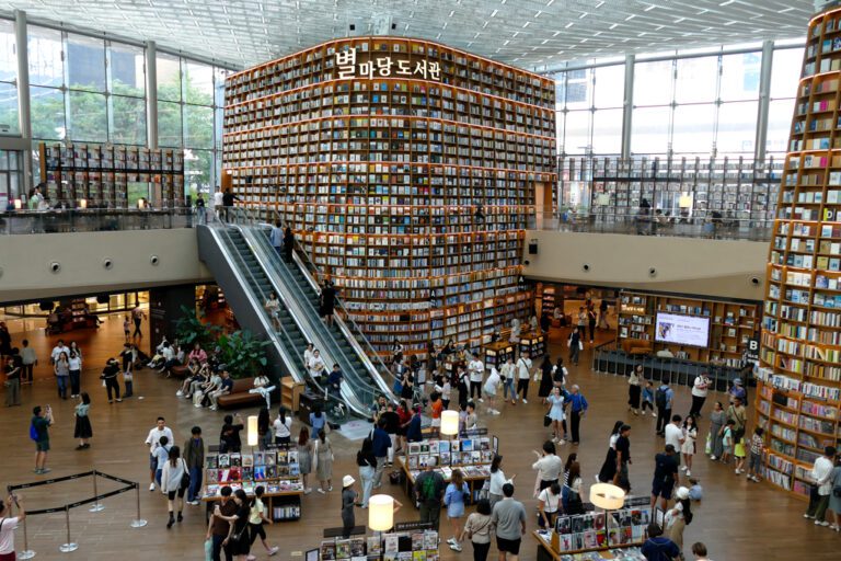 Best And Most Beautiful Bookstores in Seoul | bye:myself