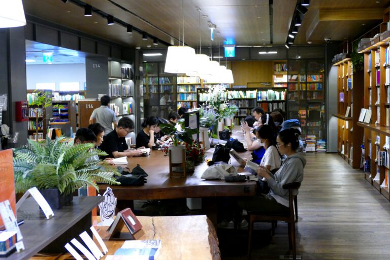 Best And Most Beautiful Bookstores in Seoul | bye:myself